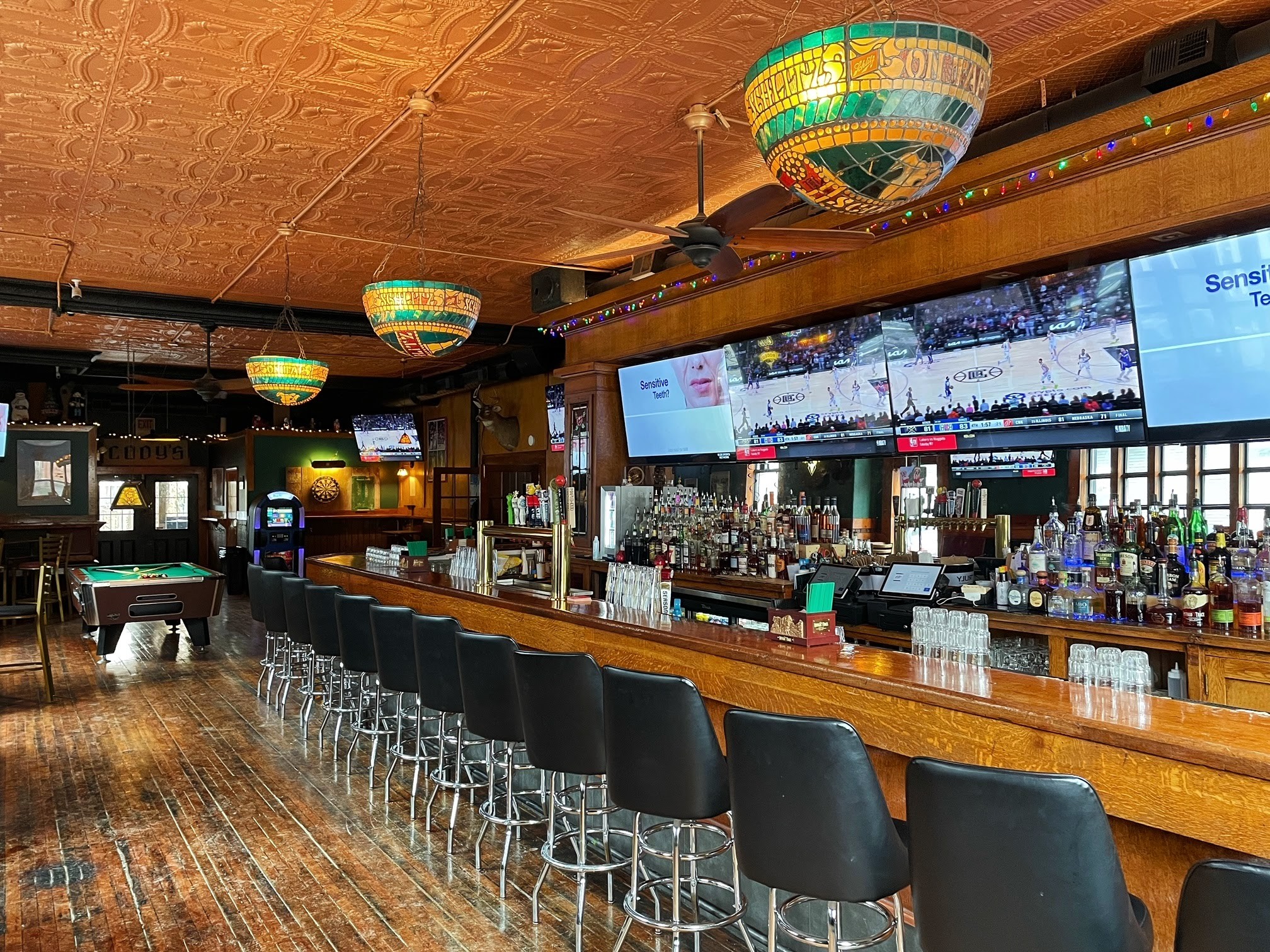 Red Door Tavern Group – Look for the red door